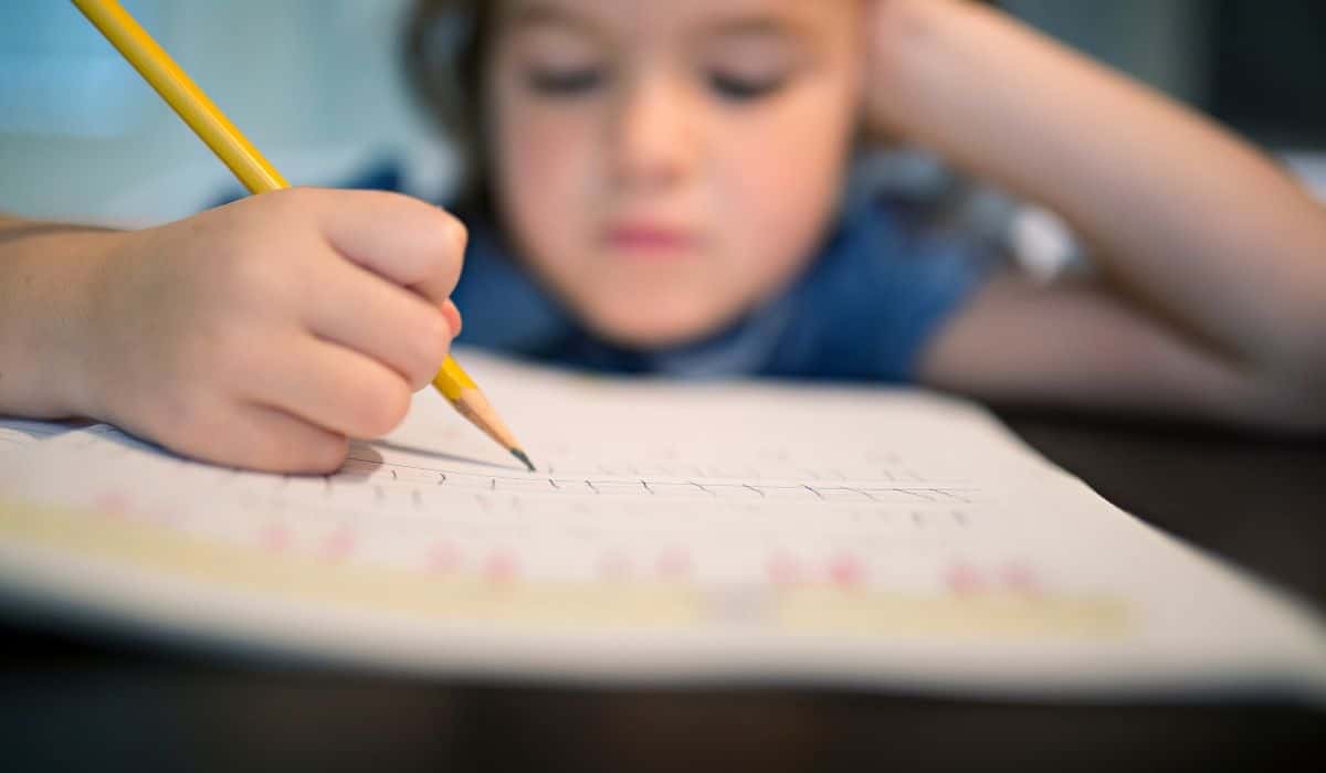 Kids Essential Spelling Cards - Happy Mum Happy Child